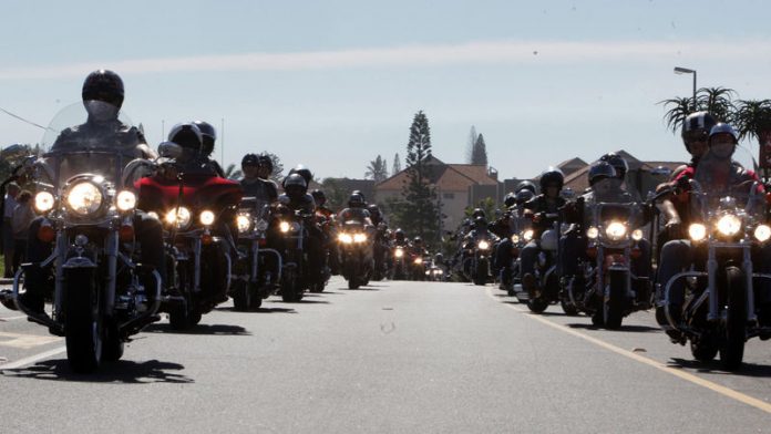 Bikers and churches rally behind Cosatu in e-toll fight – The Mail ...