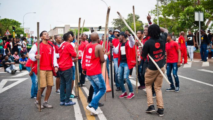 Wits fees protest intensifies – The Mail & Guardian
