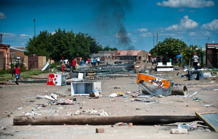 Zamdela residents vow to fight on in Sasolburg – The Mail & Guardian