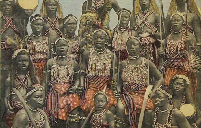 Bridging the gap between ‘academese’ and our mother tongues – The Mail ...