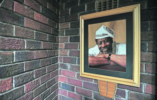 Joe Mafela: A giant of a man – The Mail & Guardian