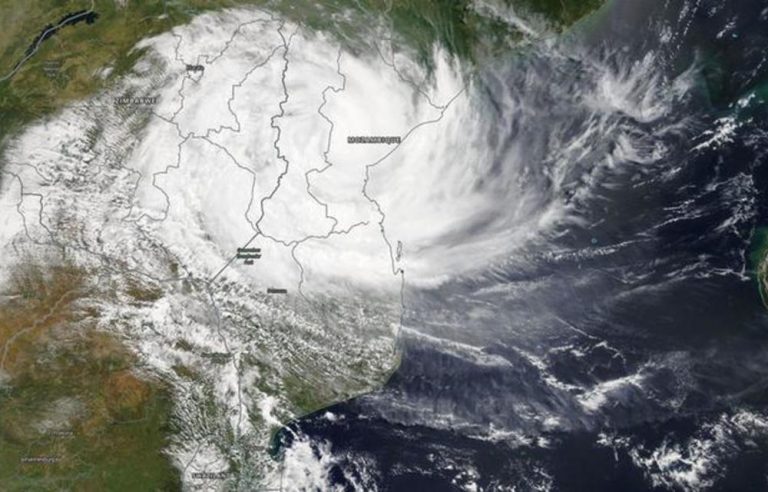 ‘Everything is destroyed’: 850,000 people in danger as Cyclone Idai ...