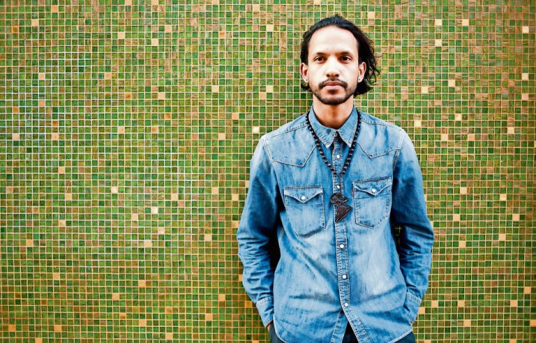 Pianist Kyle Shepherd wrestles with new notes – The Mail & Guardian