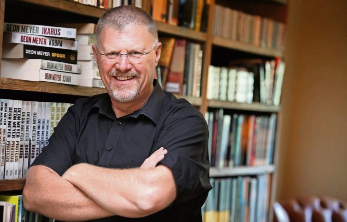 Post-liberation writing plays hide-and-seek with plot – The Mail & Guardian