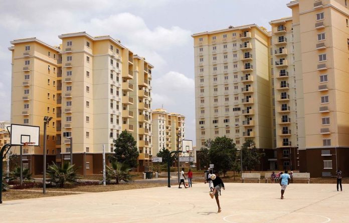Angola’s trophy city a ‘ghost town’ – The Mail & Guardian