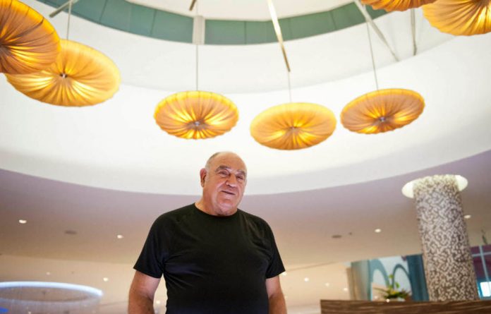 Kasrils and ANC stalwarts launch spoilt vote campaign – The Mail & Guardian