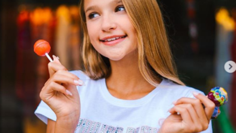 Video stars: Russian child bloggers score millions of ‘likes’ – The ...