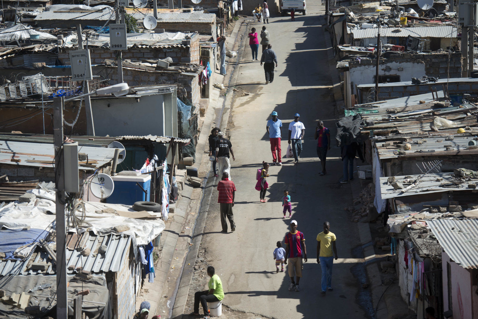 Alexandra township in the grip of toxic fumes from scrap metal ...