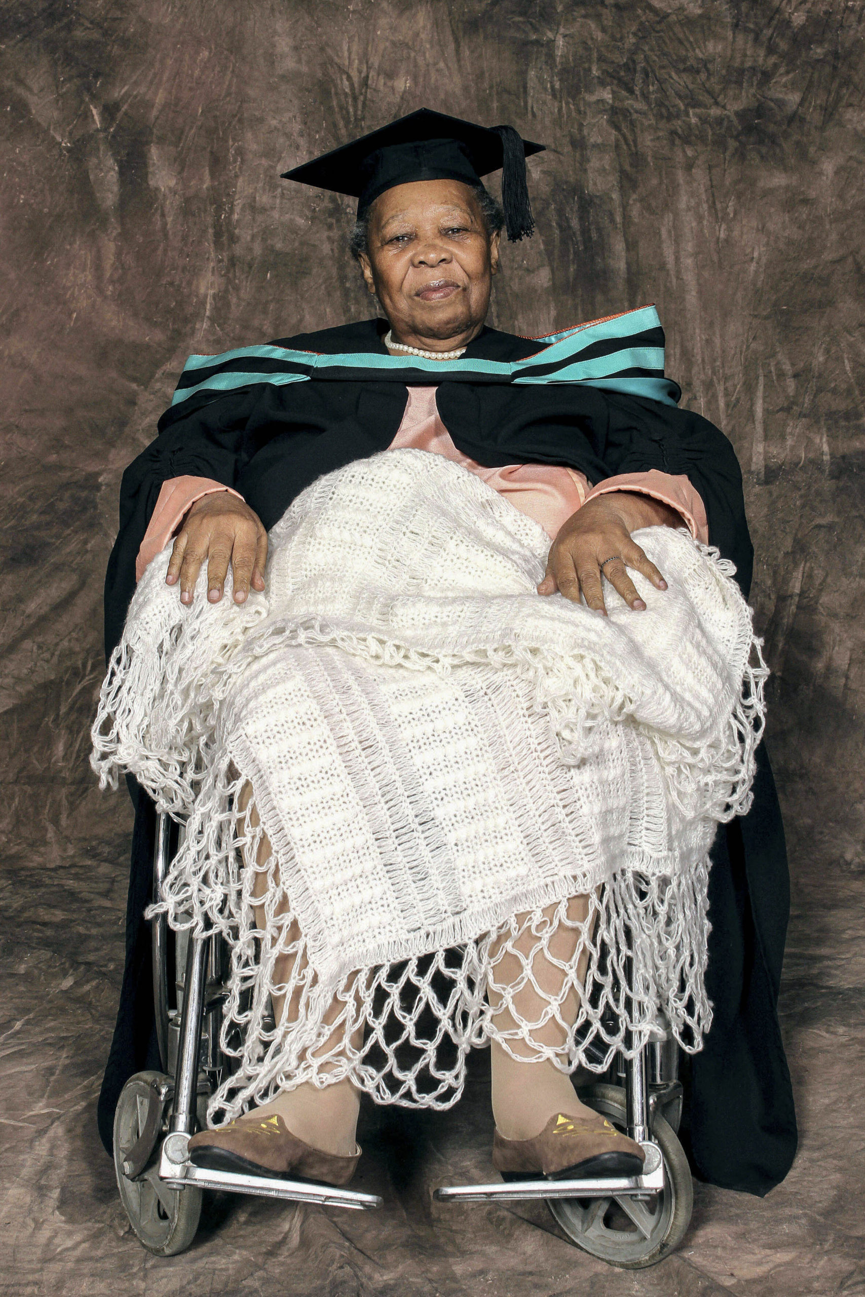 Ma Lindi, we will gather for tea and cake – The Mail & Guardian