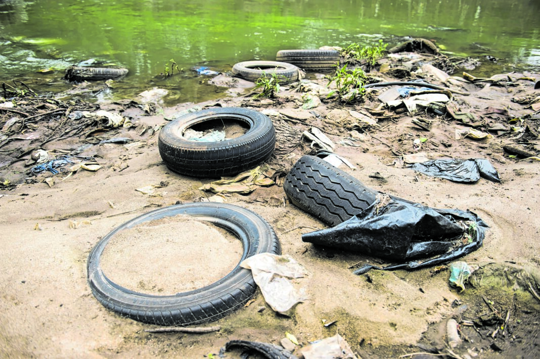 There is shit in the Hennops River: ‘No way you can call this water ...