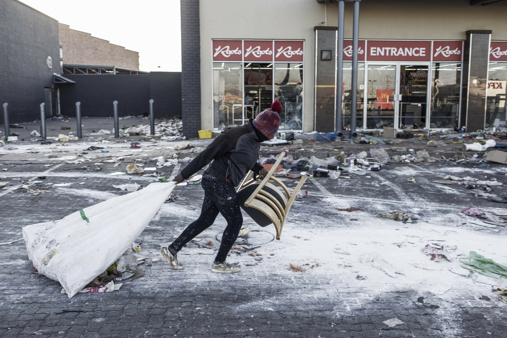 Riots and looting could cause PTSD among children – The Mail & Guardian