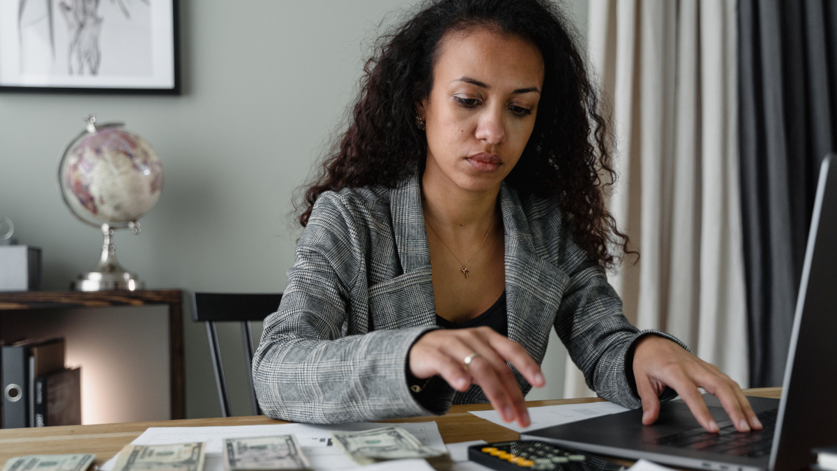 Standard Bank introduces new cashback offering through Instant Money ...