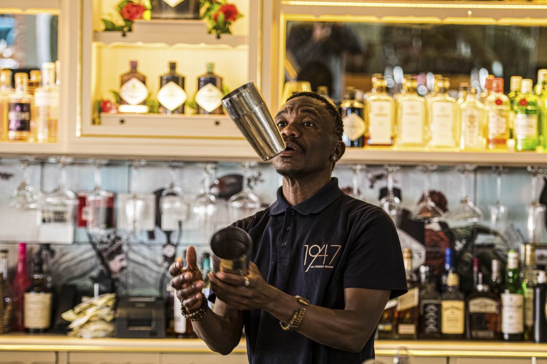 Soweto’s 1947 on Vilakazi Street is a township portrait – The Mail ...