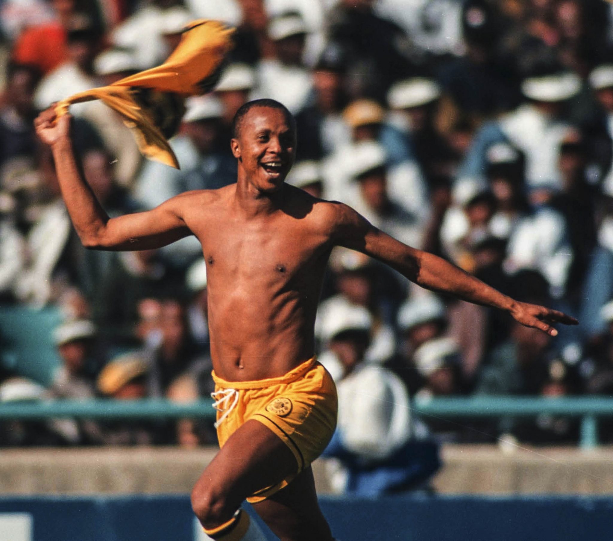 Doctor Khumalo: The S-Curl, the glamour, the funk – The Mail & Guardian