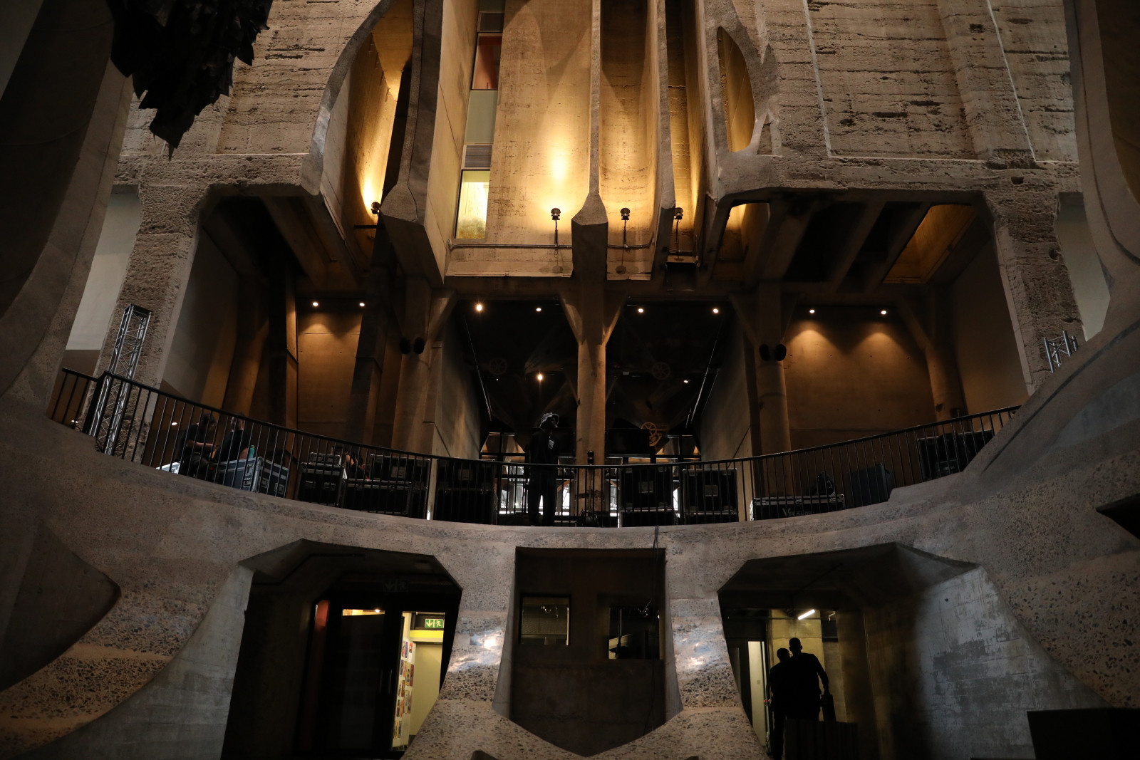 Proteas, delicious food and fashion combine at the Zeitz MOCAA Art ...