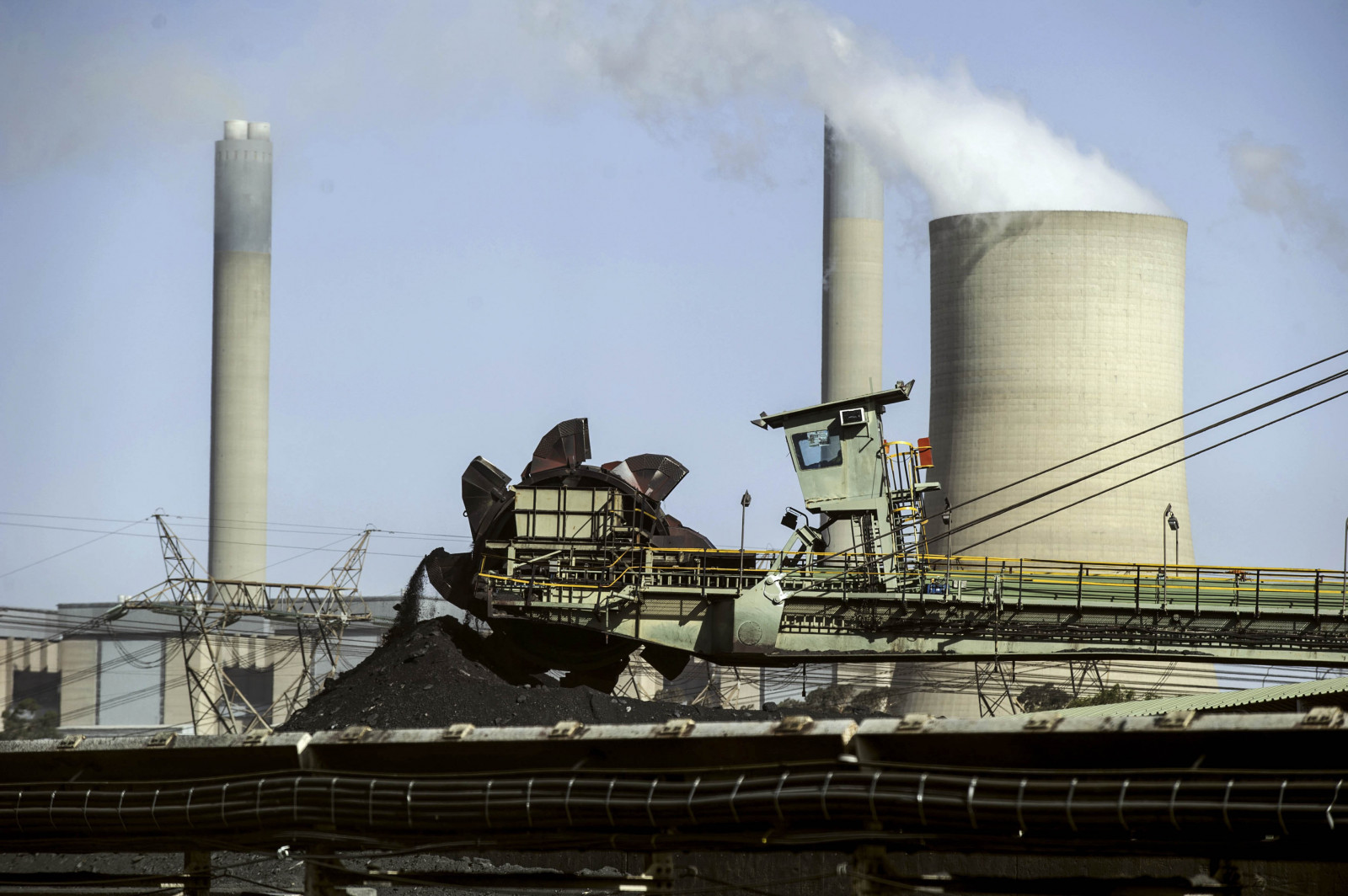 Eskom needs R100 billion for new projects