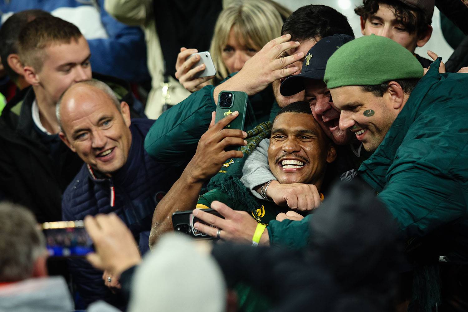 South Africa celebrates as Boks win again – by one point – The Mail ...