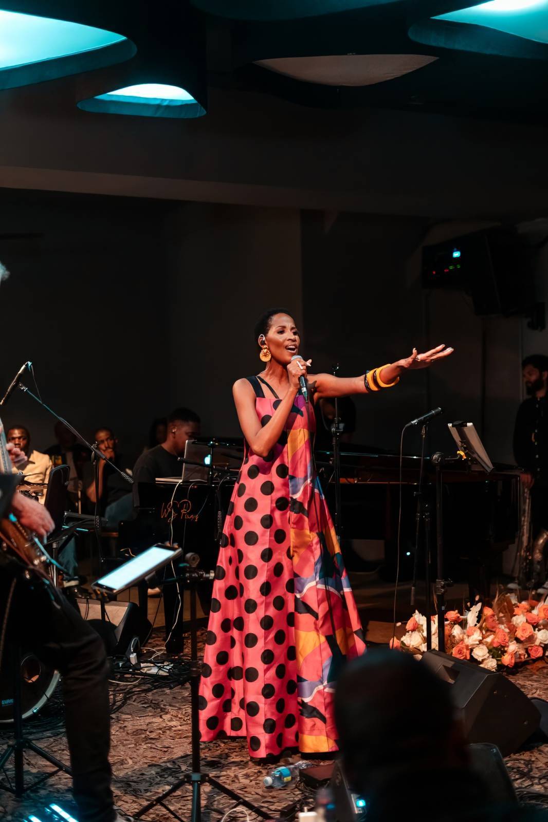 Inolvidable lanzamiento del álbum "Power" de Bongi Mvuyana: una ...